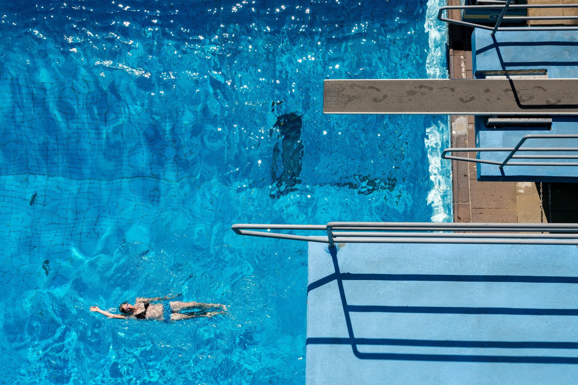 „Oben ohne“ im Schwimmbad – Auch für Frauen? - Nachrichten ... „Oben ohne“ im Schwimmbad – Auch für Frauen? - Nachrichten ...